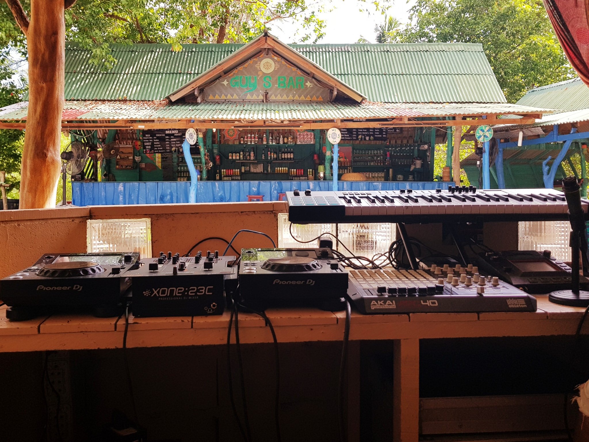 Guys Bar Koh Phangan – TripHock